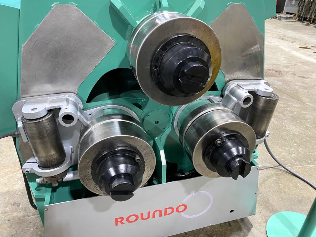 Roundo R4 Angle Bending Roll 3.5″ x 3.5″ x 3/8″ – Equilibrium Machinery